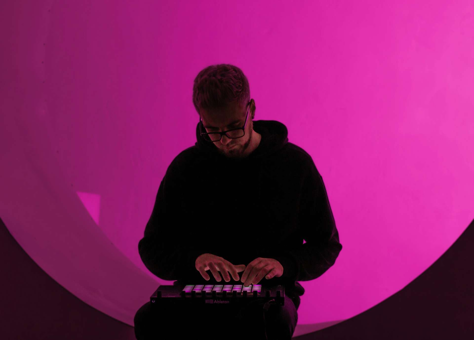 Free & Royalty-Free Loops and Samples for Every Genre | Tracklib
