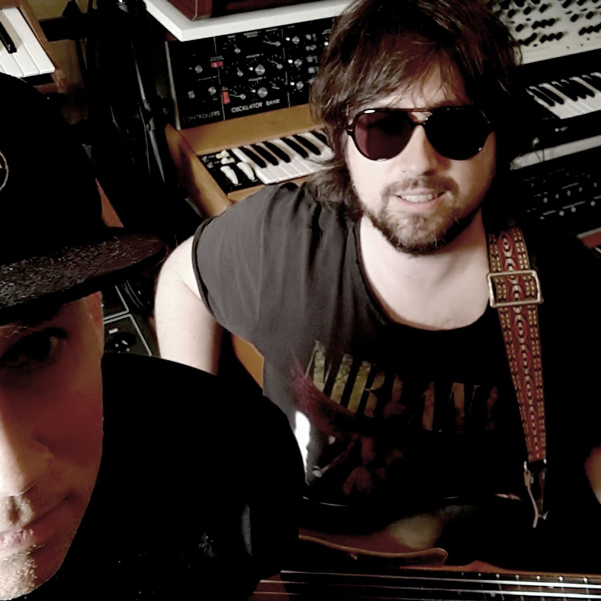 Falk & Klou | Tracklib.com