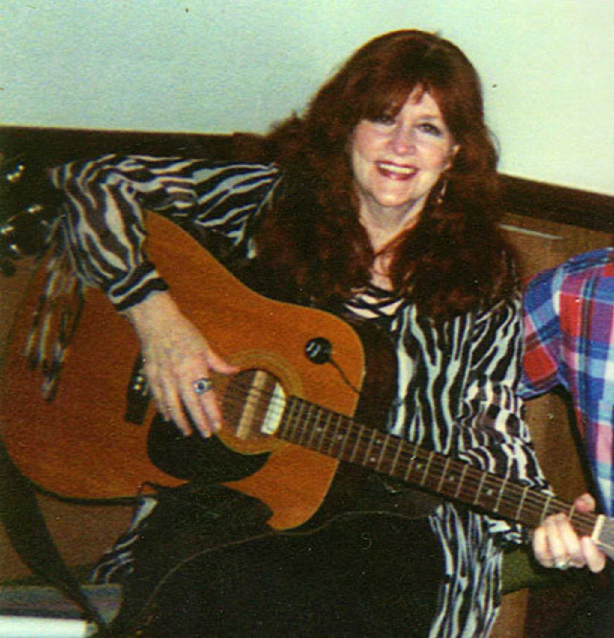 Joyce Harris | Tracklib.com