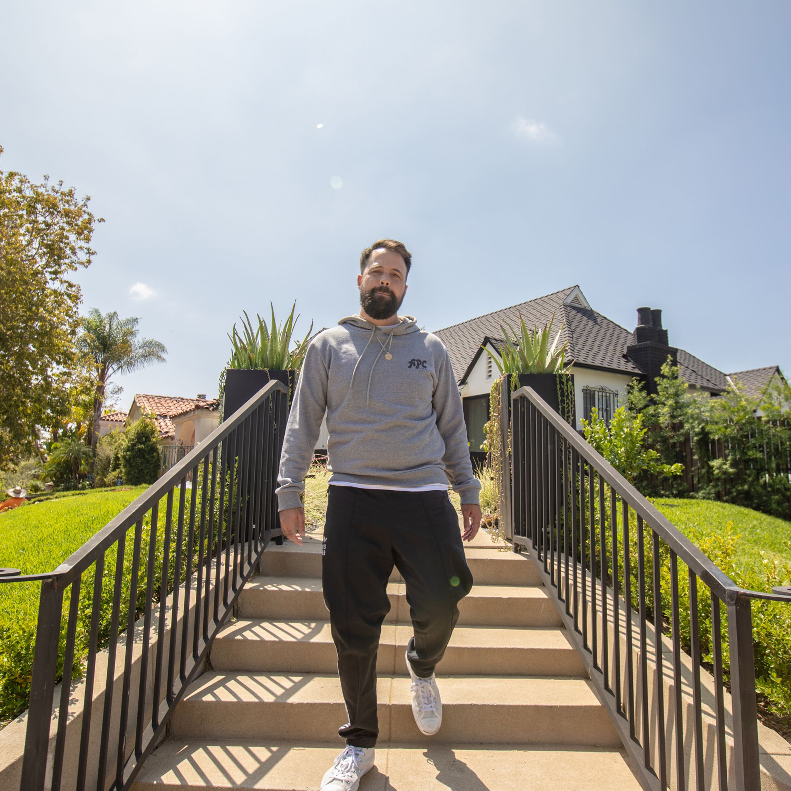 Mikos Da Gawd | TRACKLIB.COM