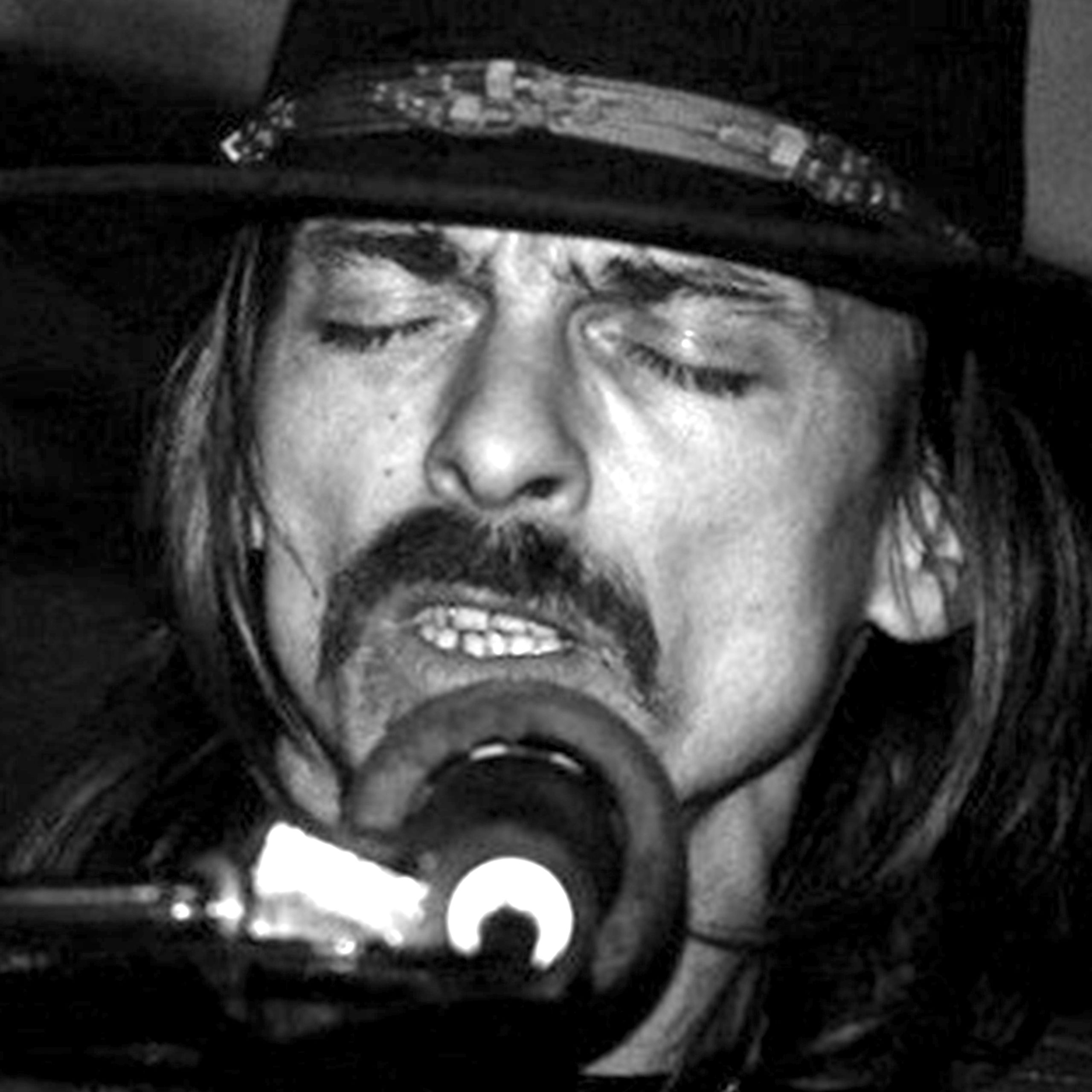 Tom Yates | TRACKLIB.COM